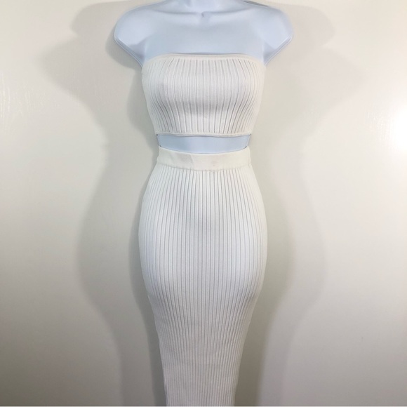 Hera Collection | Skirts | Nwt Hera Collection White Ribbed Knit Skirt ...